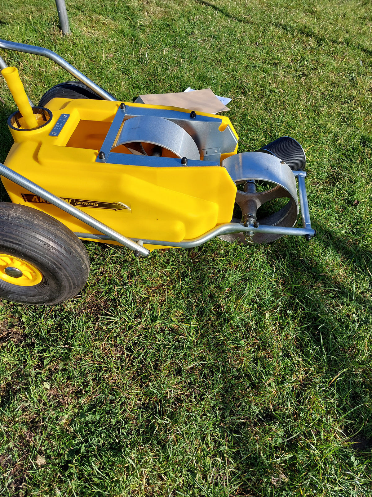 Briteliner Arrow Transfer Wheel Line Markers | Pitchcare