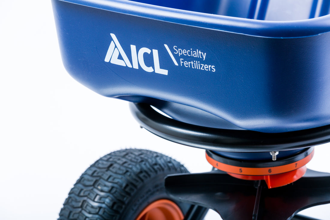 ICL AccuPro 2000 Rotary Seed and Fertiliser Spreader | Pitchcare